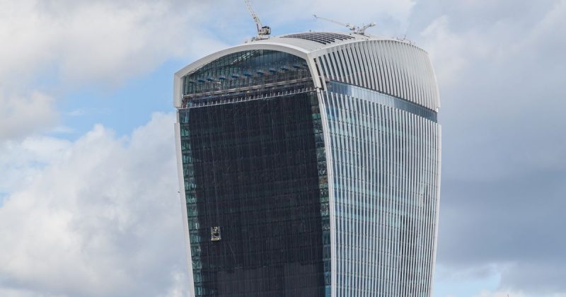The iconic London skyscraper that created a “solar death ray” so ...